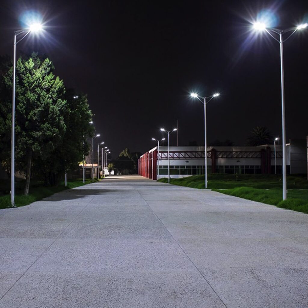 La Casa del LED LAMPARAS LED DE CALLE 12W - 20W SERIE A — La Casa del LED